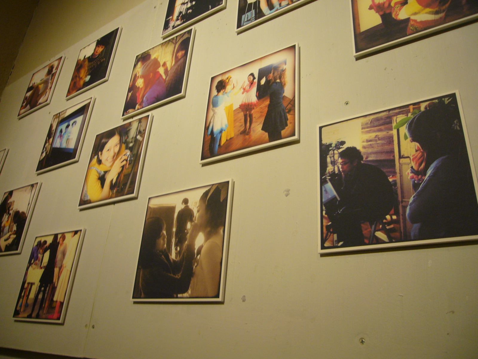 PHOTO -vol.04- 「TRICHROISM」展示風景