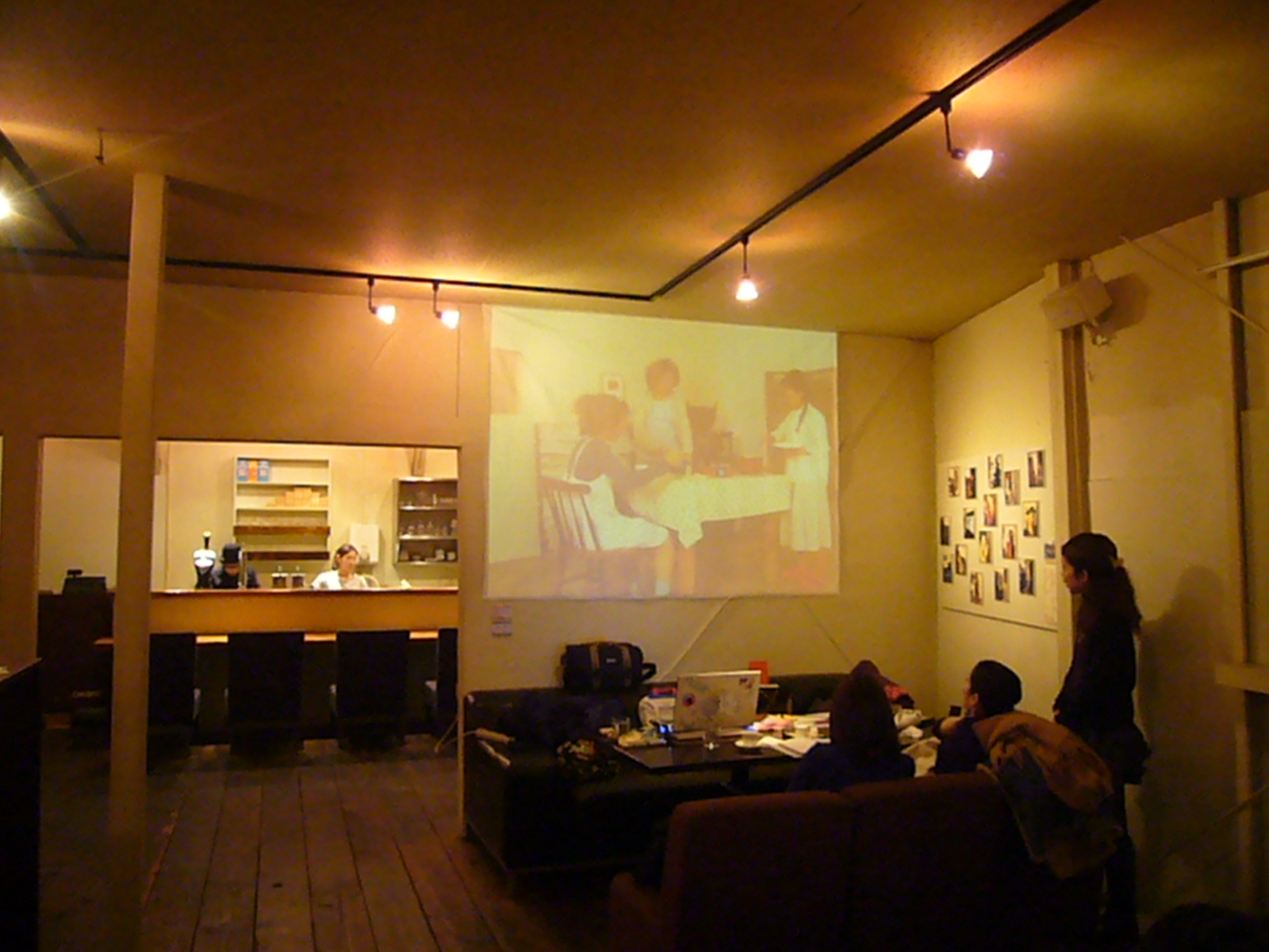 PHOTO -vol.04- 「TRICHROISM」展示風景